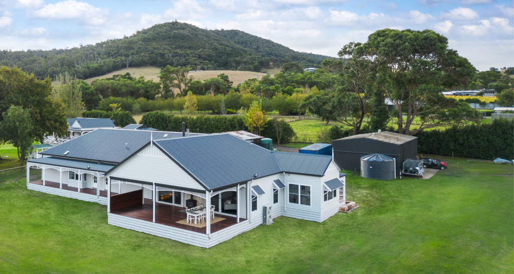 The Art of Bespoke Living: Crafting Luxury Homes